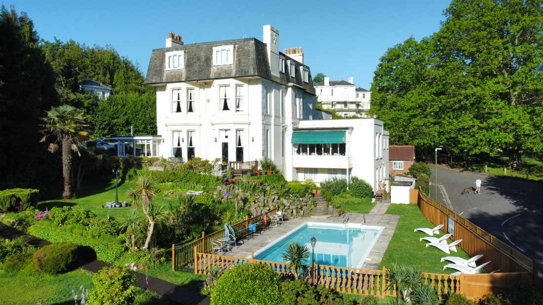 An Elegant Victorian Guest House with 18 Bedrooms - Buy or Sell a UK ...