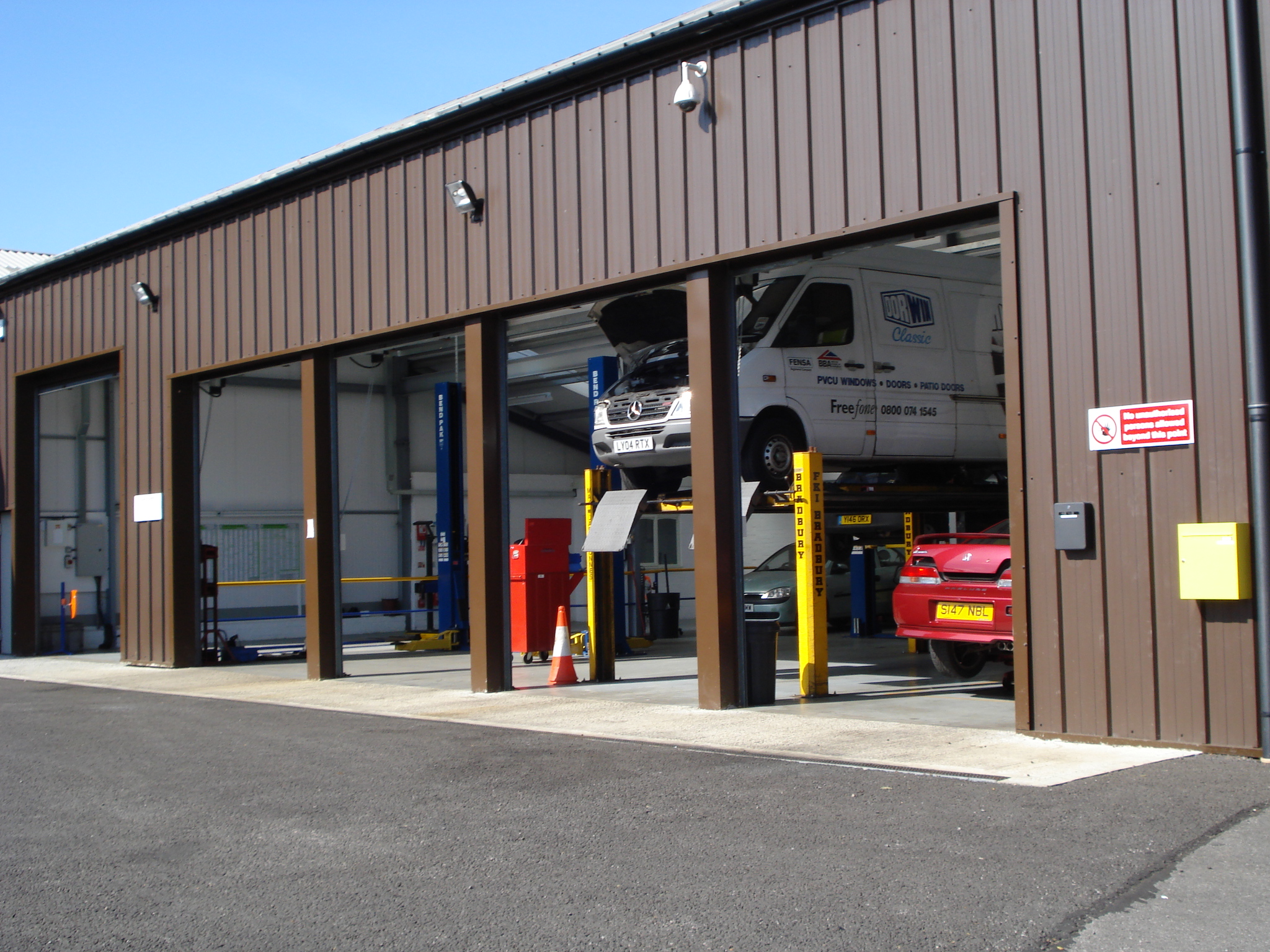236 MOT Garages for Sale from Daltons Business