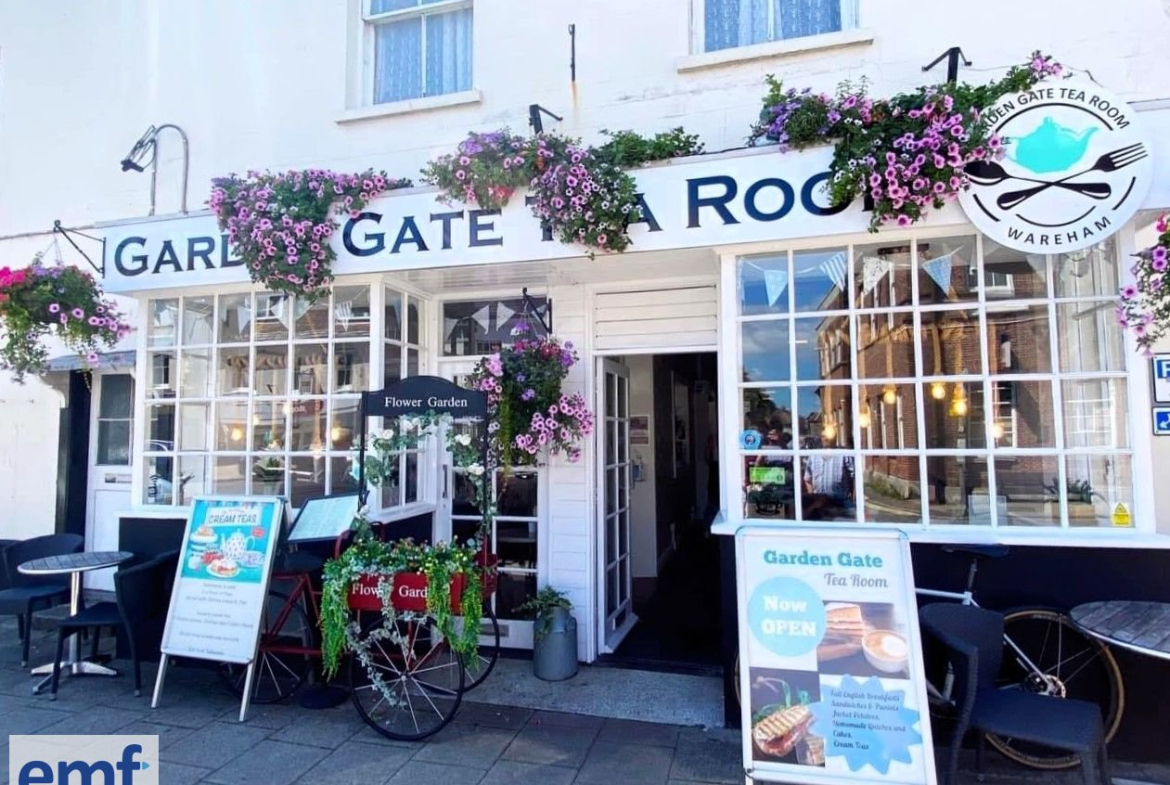 LICENSED CAFÉ, COFFEE SHOP, TEA ROOM - Buy or Sell a UK Business with ...