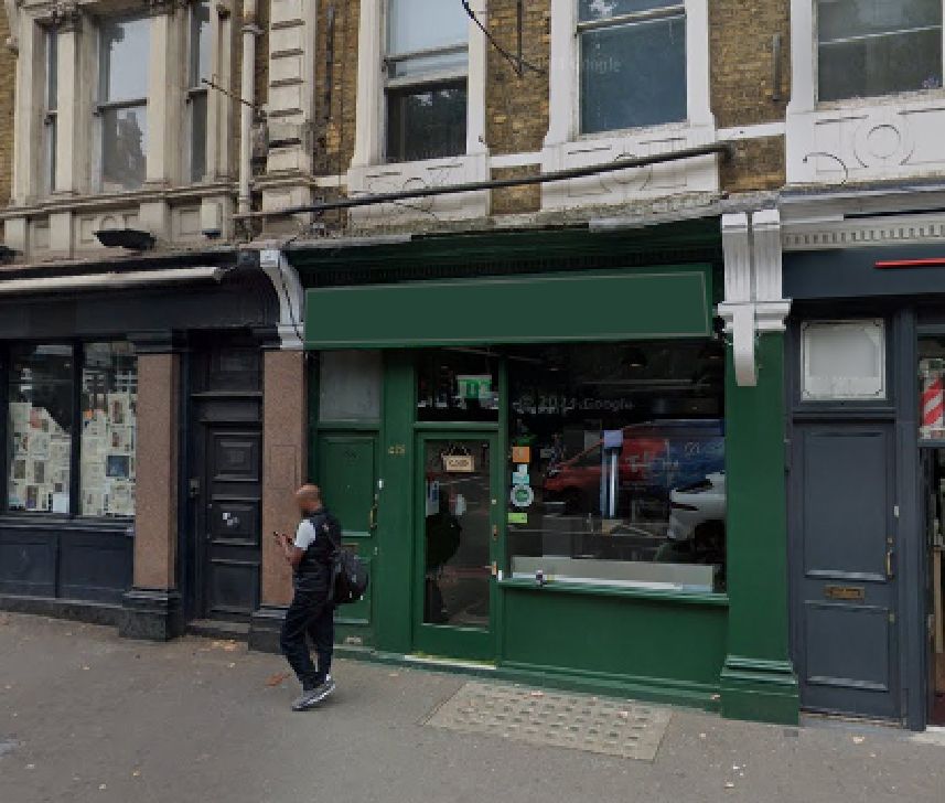 EMPTY LOCK-UP SHOP TO LET IN ISLINGTON WITH REF CS0687 - Buy or Sell a ...