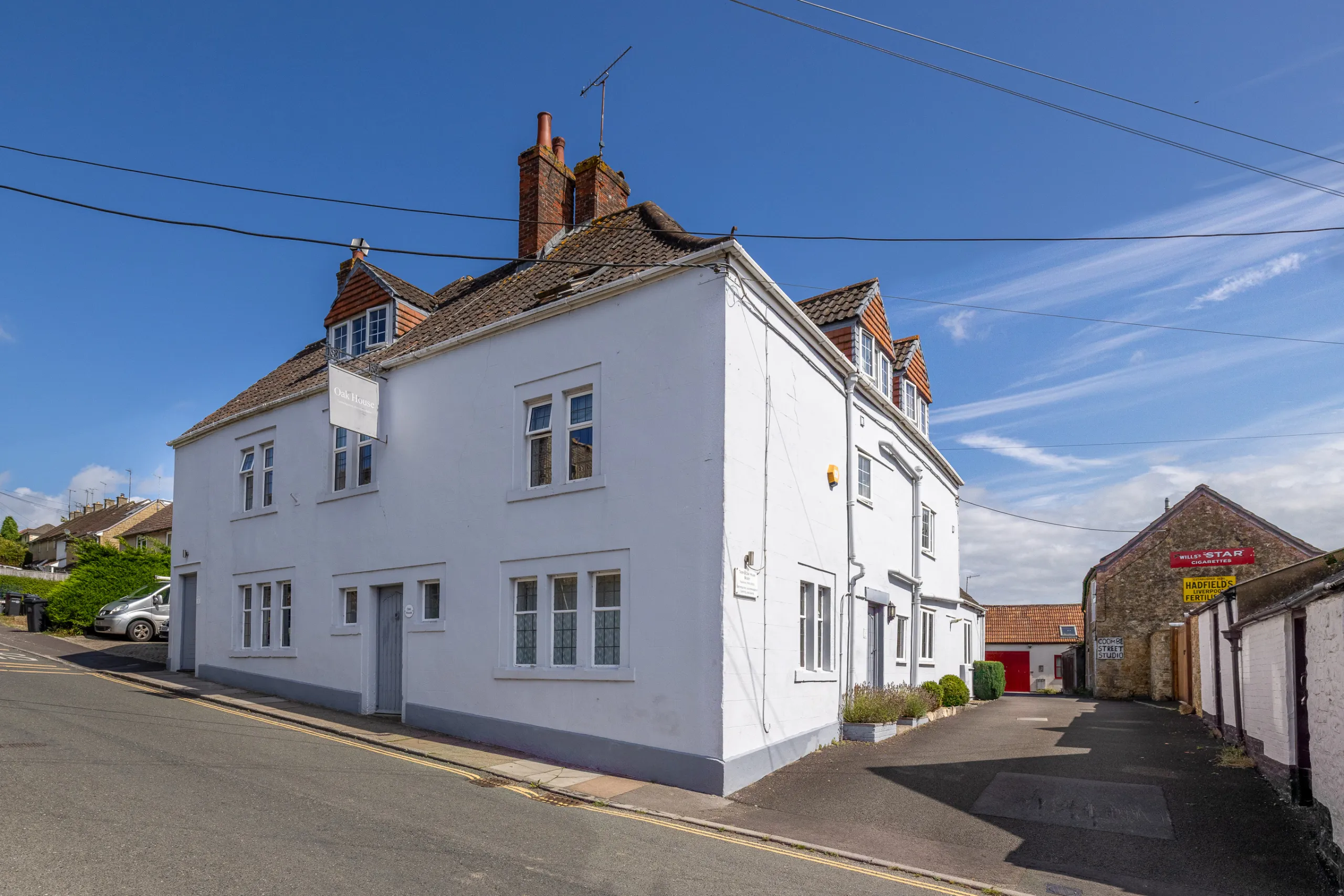 Elegant and Substantial Hospitality Property in Prime Bruton with Self ...