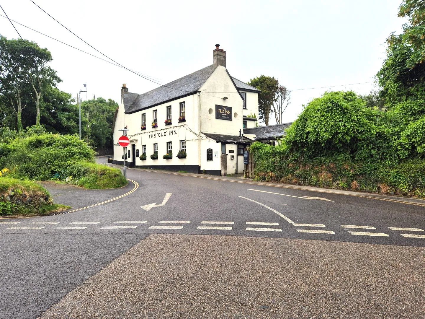 HISTORIC CORNISH VILLAGE INN ON THE LIZARD PENINSULA - Buy or Sell a UK ...