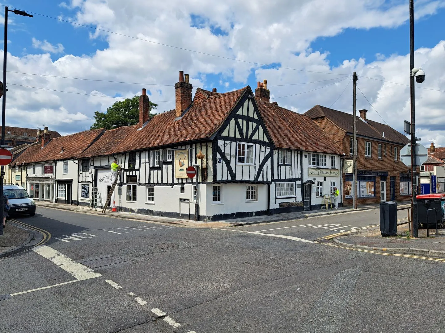 BEAUTIFUL TUDOR PERIOD PUBLIC HOUSE - Buy or Sell a UK Business with ...