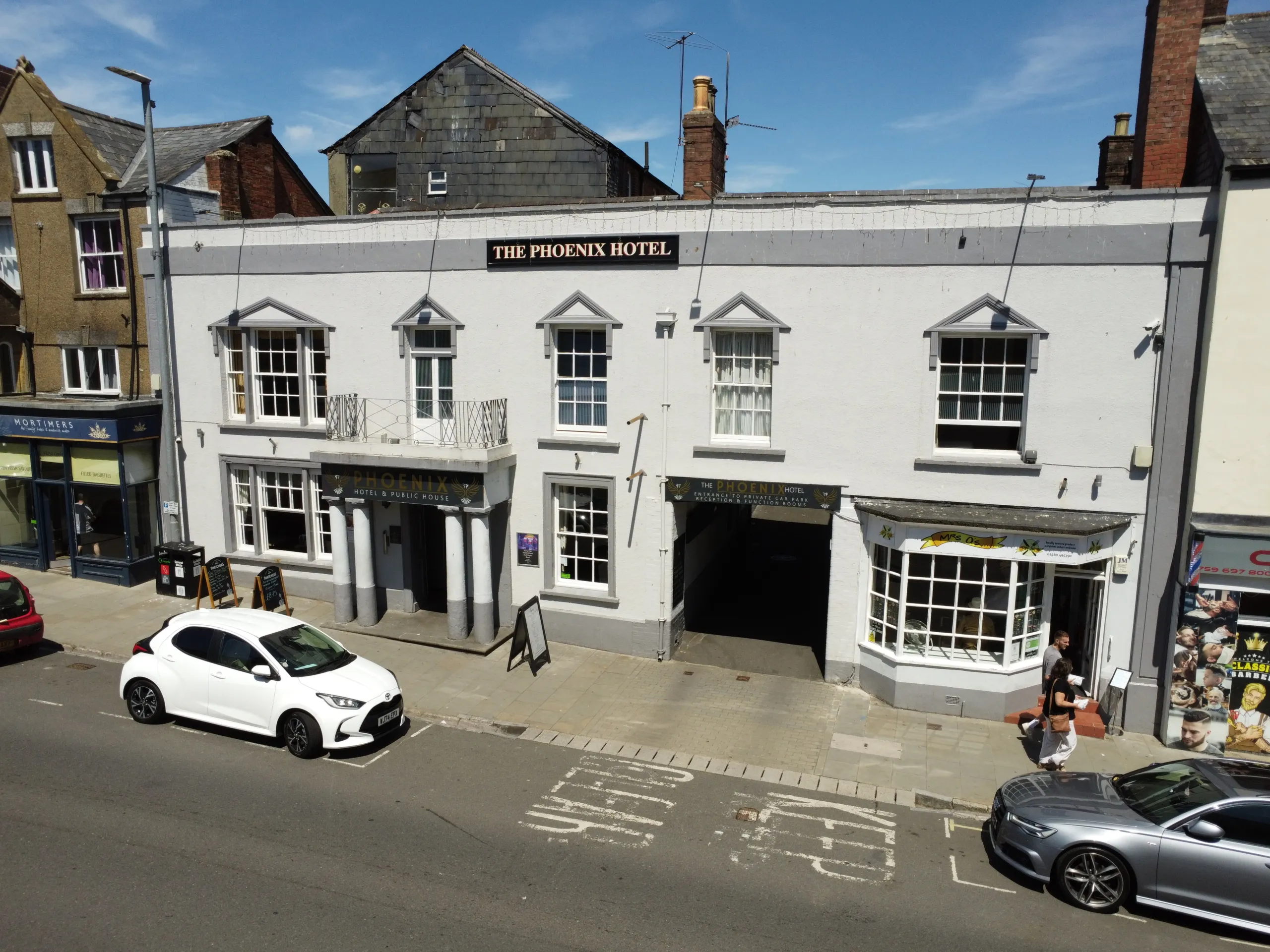 SOMERSET – TOWN CENTRE COACHING INN WITH EN SUITE LETTING ROOMS - Buy ...