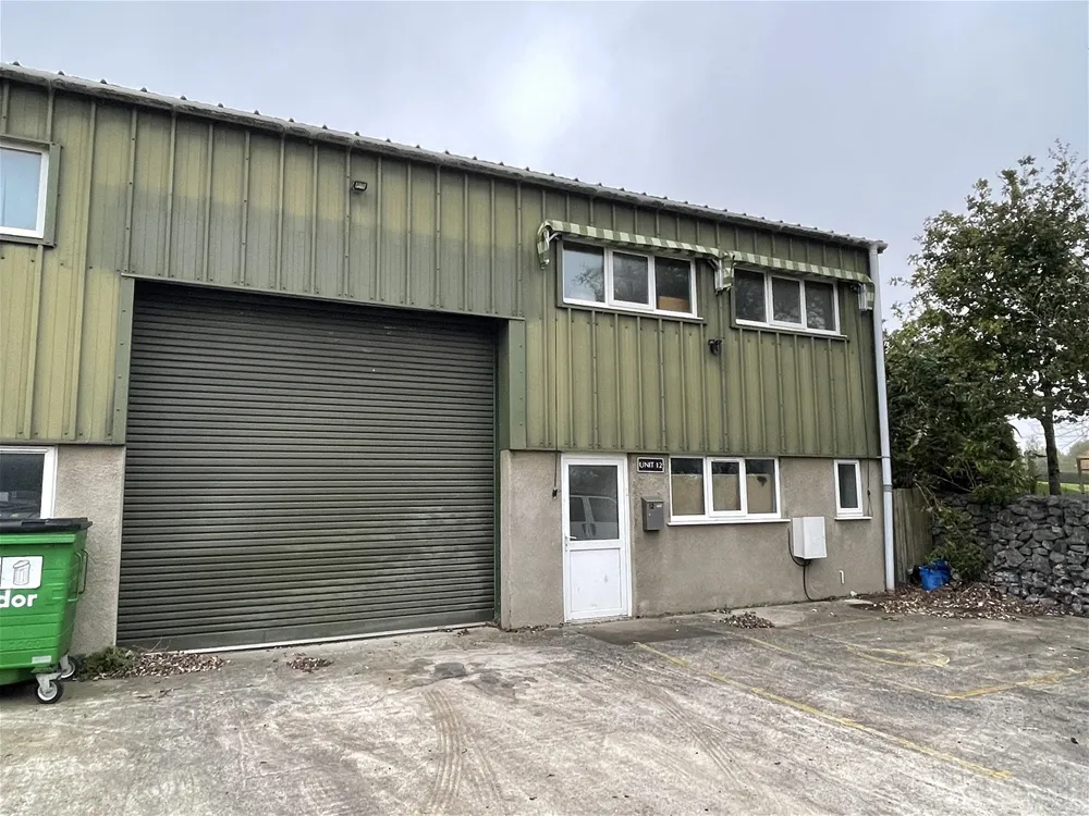 Light Industrial Unit with Mezzanine Offices - Buy or Sell a UK ...